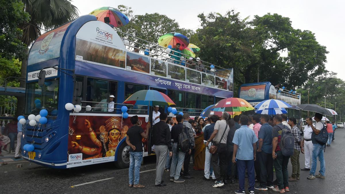 Doubled-decker buses return in Kolkata for Durga Puja - The Hindu