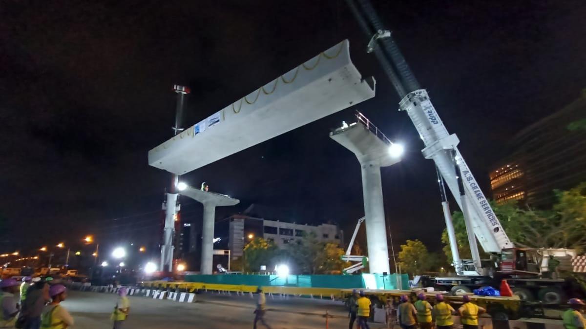 BMRCL launches U Girder for the first time on ORR-Airport metro line ...