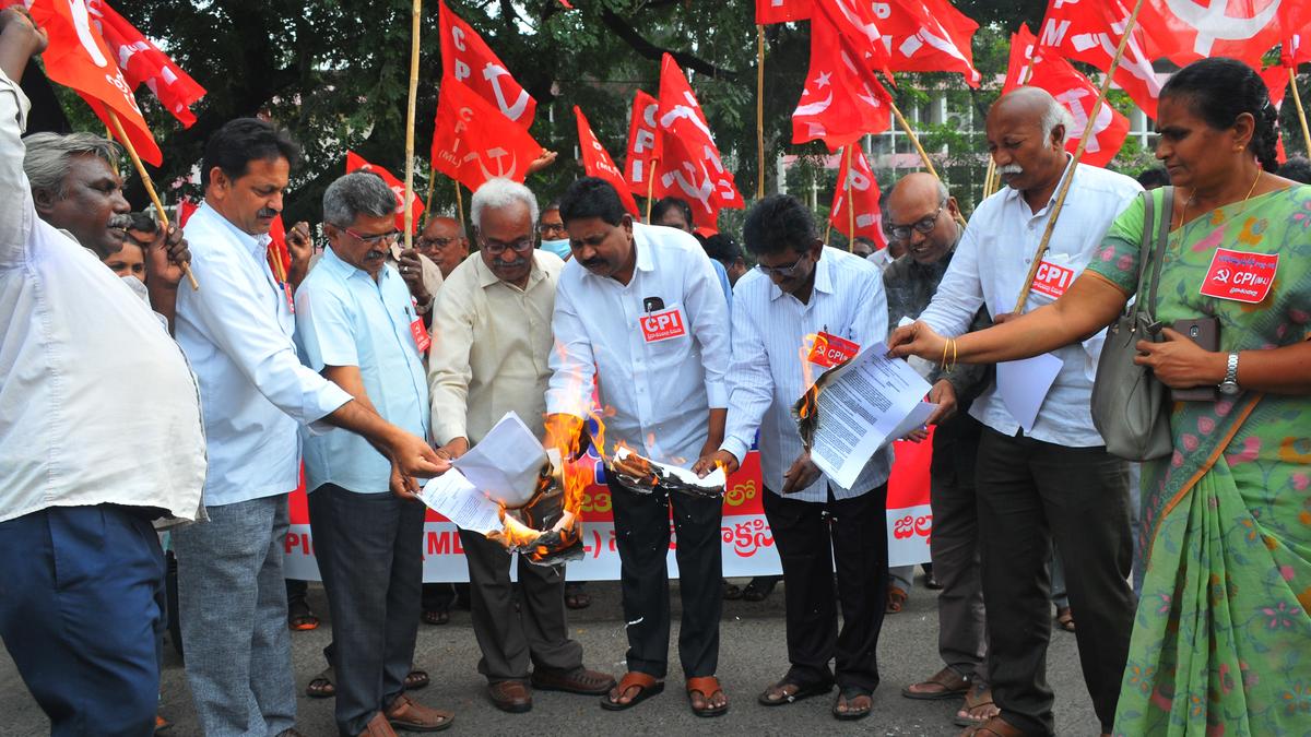 Left parties in Andhra Pradesh demand withdrawal of G.O No. 1 - The Hindu