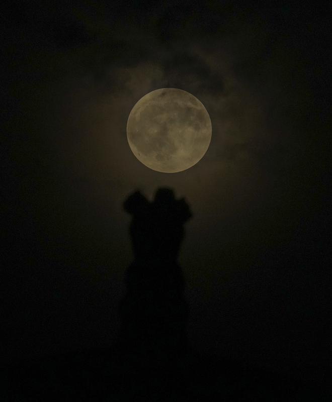 Lunar Eclipse 2025: India witnesses ‘Blood Moon’ today; Know time ...