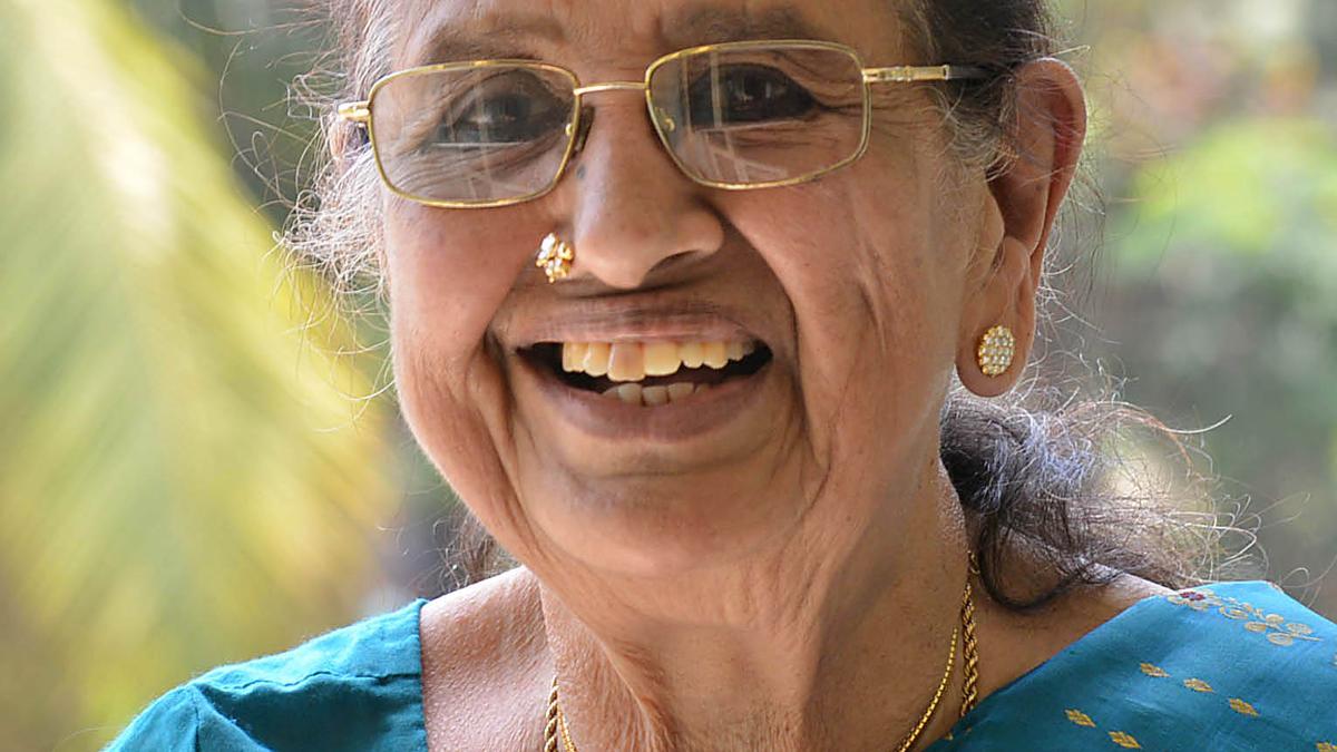 Noted Carnatic vocalist and guru Neela Ramgopal passes away - The Hindu