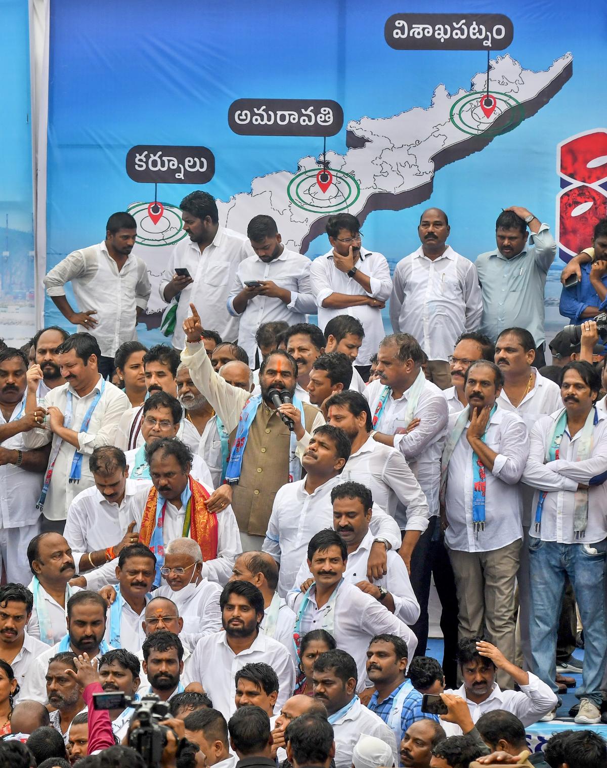 Thousands attend ‘Visakha Garjana’ rally in Andhra Pradesh as rain ...