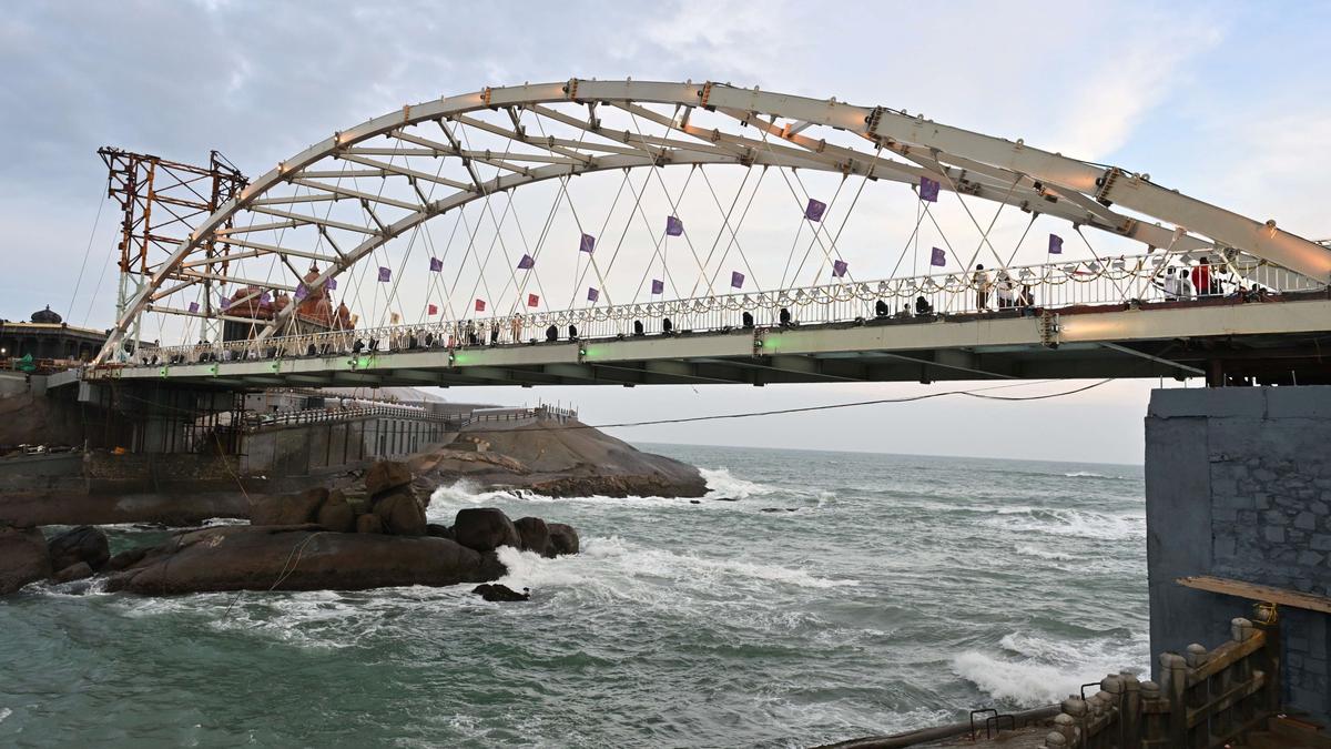 Tourist influx rises in Kanniyakumari after glass bridge inauguration ...