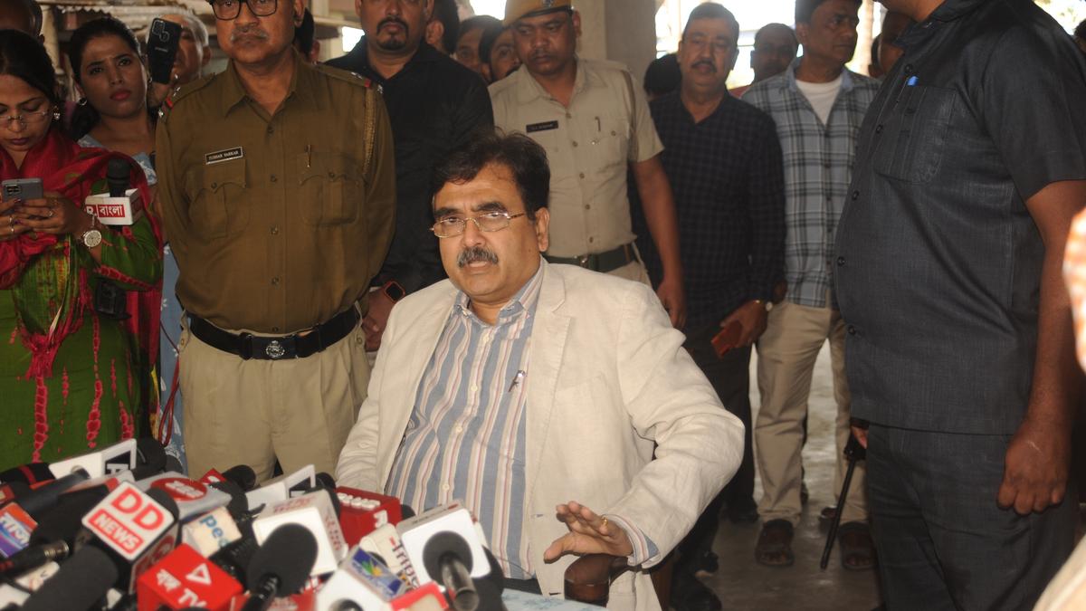 Justice Abhijit Gangopadhyay resigns as Calcutta High Court judge, announces plans to join BJP ...