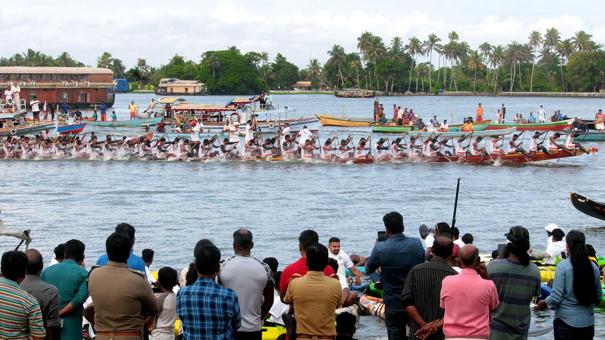 Nehru Trophy Boat Race likely to be held on August 12 - The Hindu