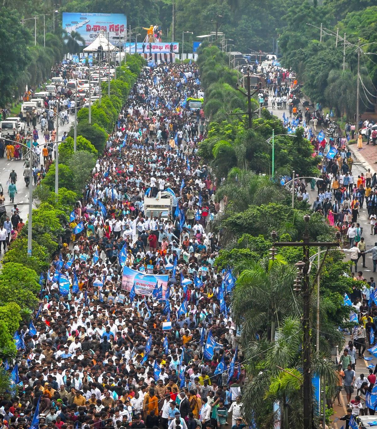 Thousands attend ‘Visakha Garjana’ rally in Andhra Pradesh as rain ...