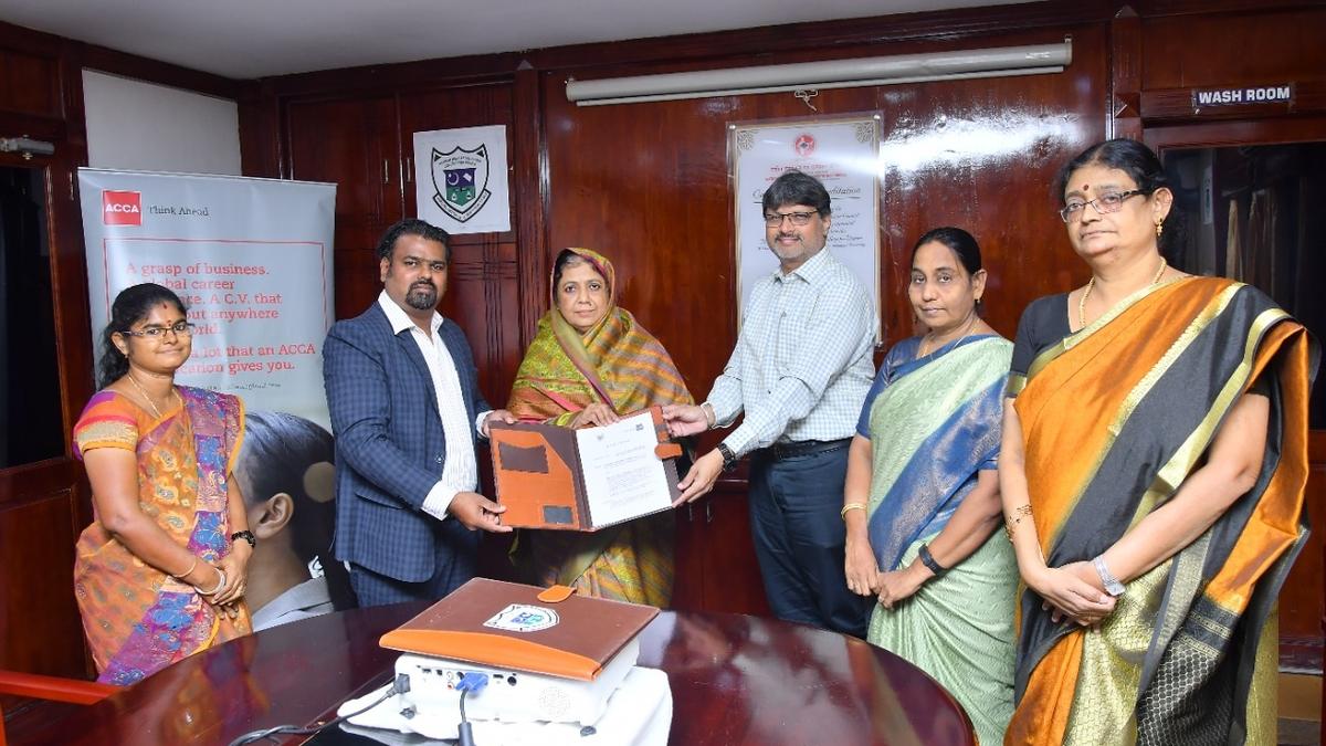 Dindigul Campus Connect - The Hindu