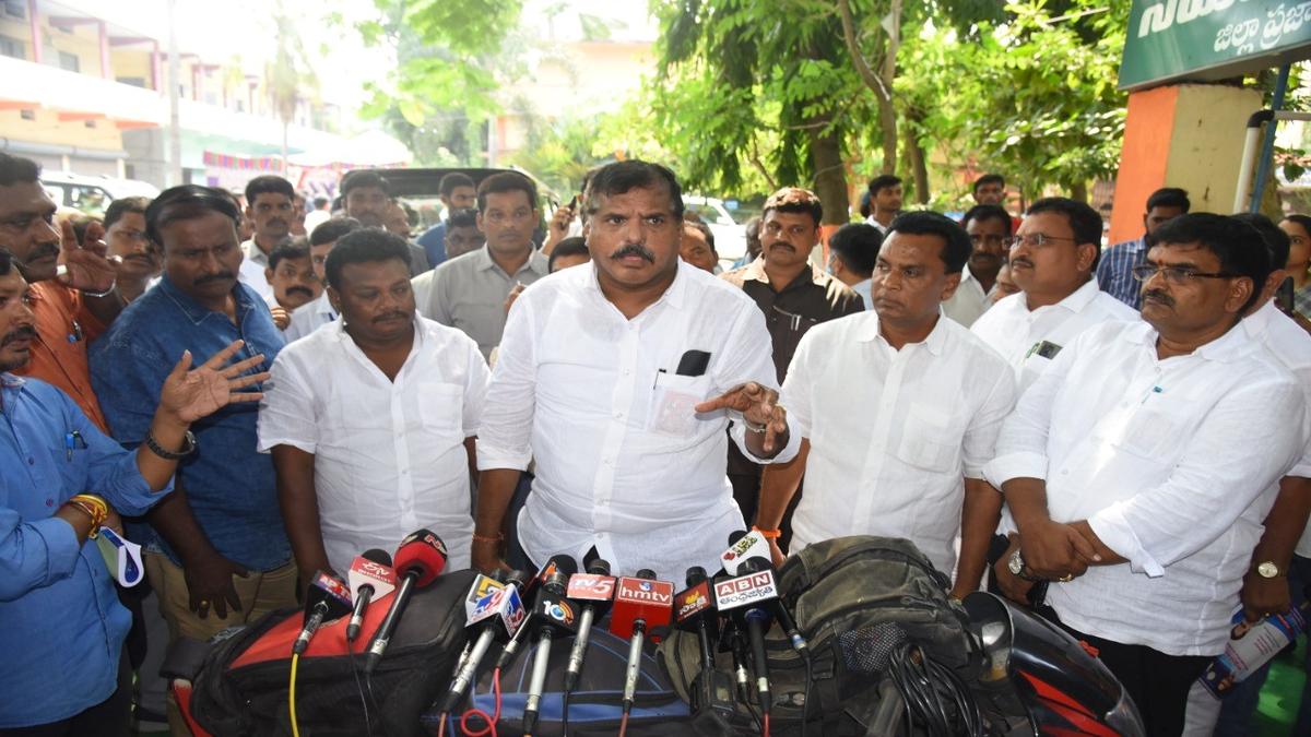 Andhra Pradesh: Alternative options on CPS being considered, says ...