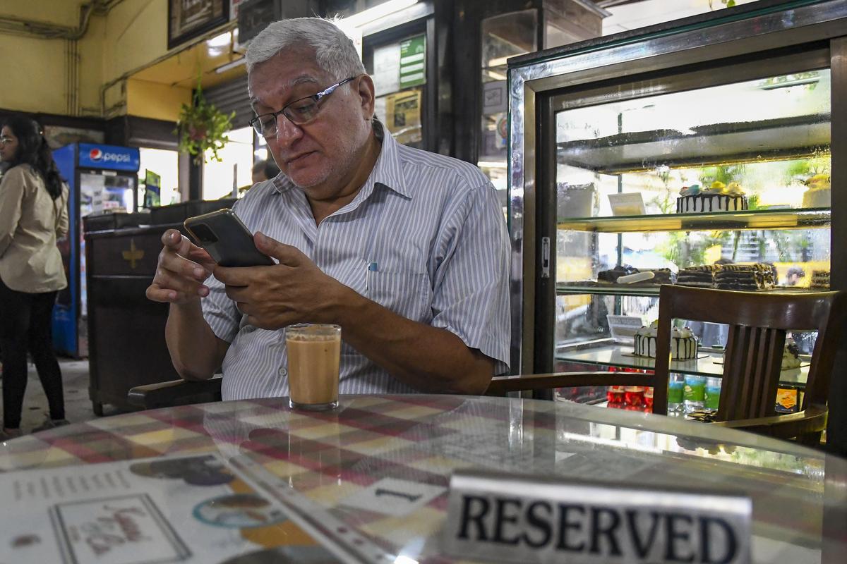 Farokh Shokri: keeping alive the joy of Irani cafés - The Hindu