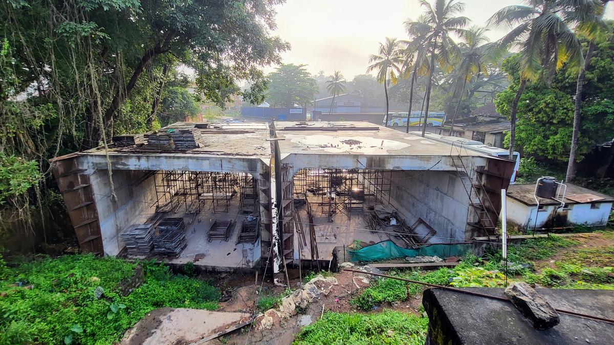 Despite work on twin railway underbridge work at Mahakalipadpu limping ...