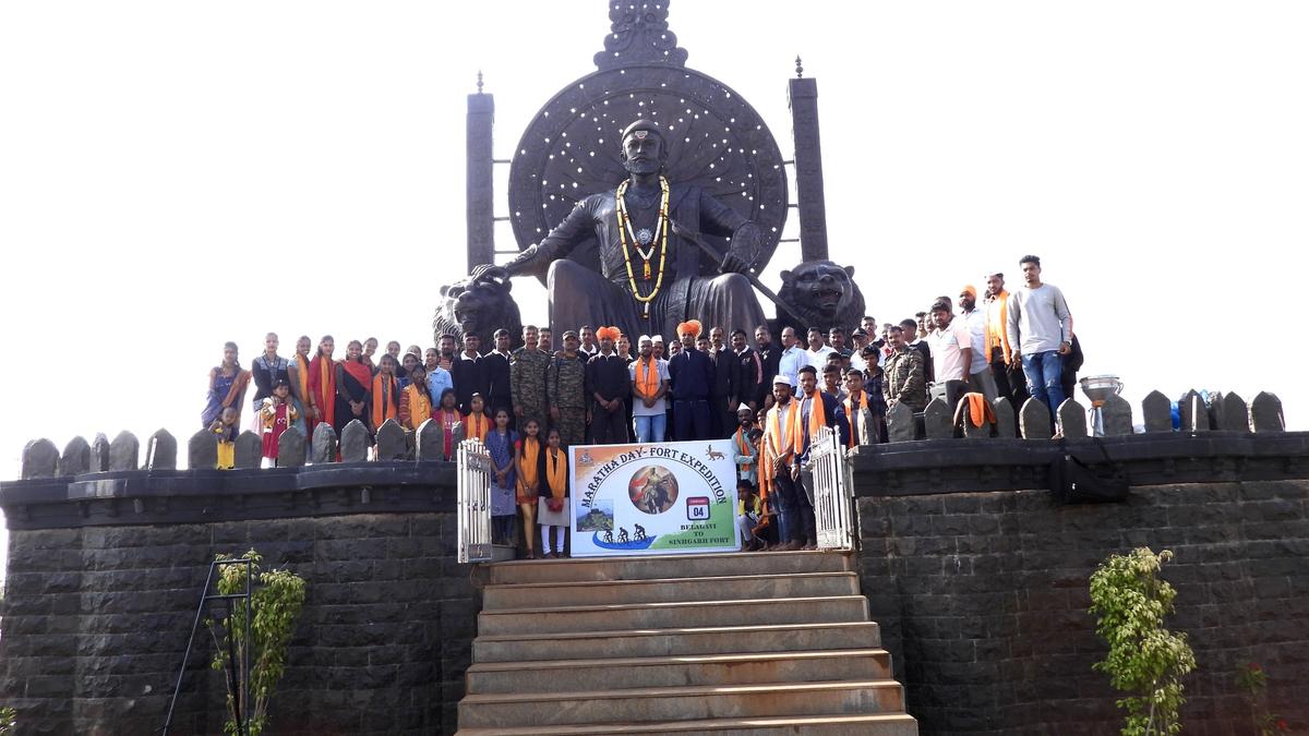 MLIRC team completes Fort to Fort Cycle Expedition - The Hindu