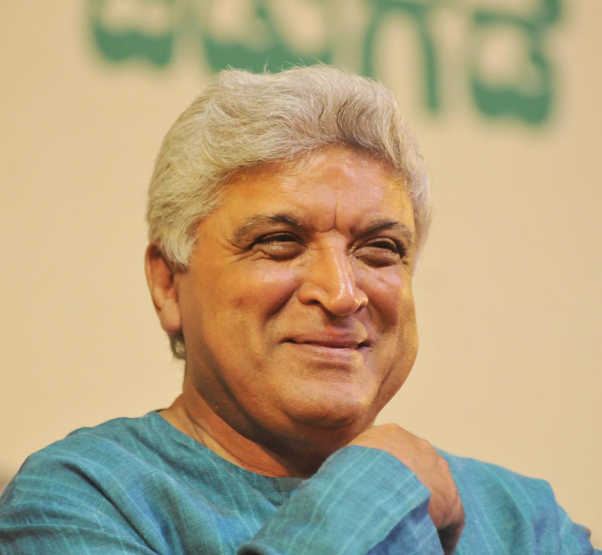 Javed Akhtar: New crop of actors can't read dialogues in Hindi script ...
