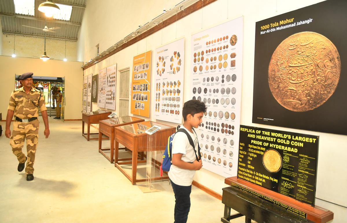 Mint Museum shows evolution of Hyderabad currency - The Hindu