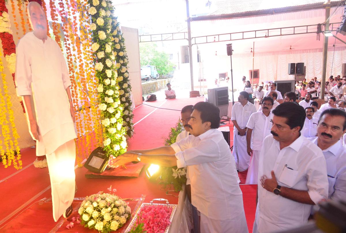 Mani’s third death anniversary observed - The Hindu