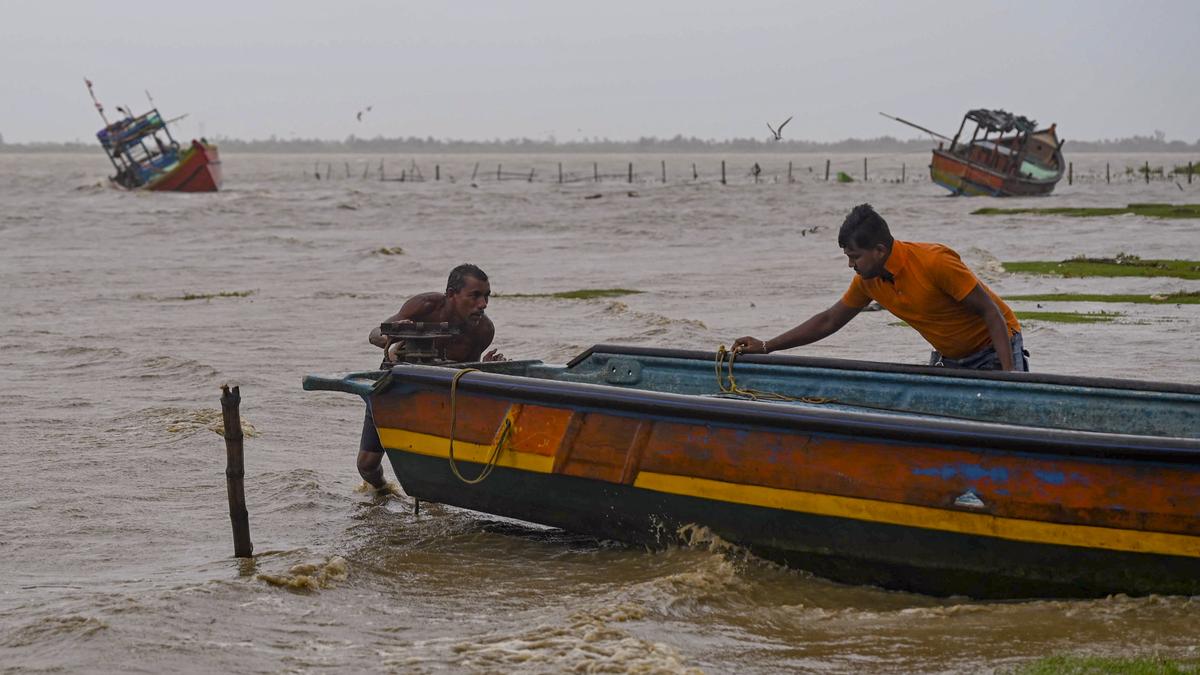 Cyclone Dana updates: over 6 lakh evacuated in West Bengal and Odisha ...