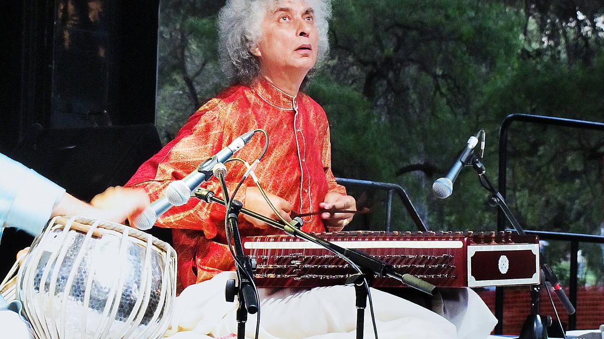 Shivkumar Sharma: a sound of spirituality from the Valley - The Hindu