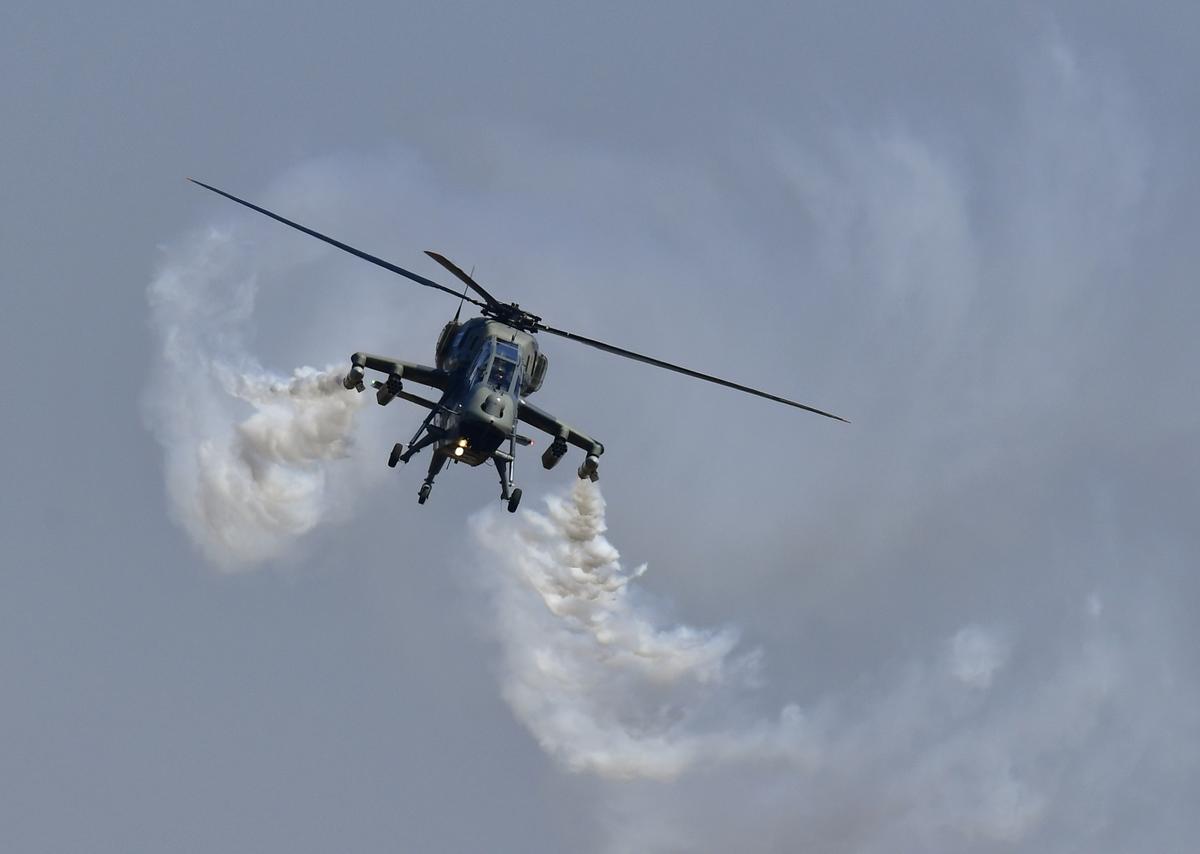 IAF Chief leads from the front as Aero India 2023 gets off to a ...