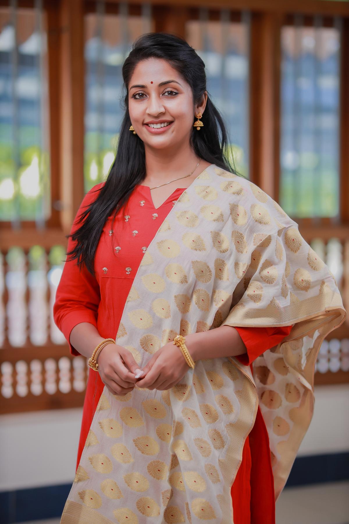 Radhamani in ‘Oruthee’ is an everyday woman we see around us, says ...