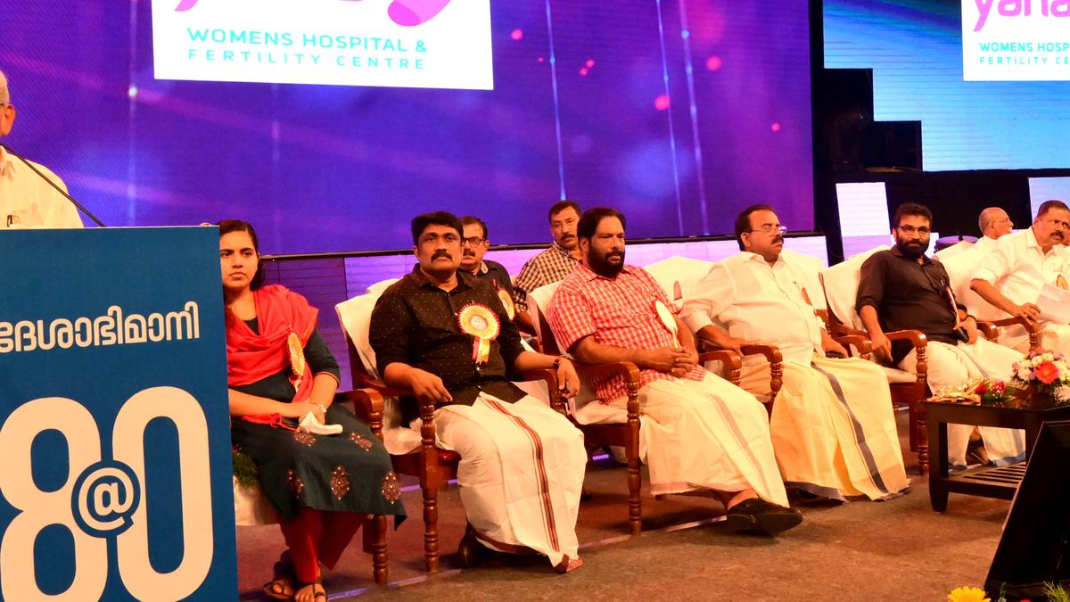 Adoor Gopalakrishnan finds CPI(M) support at Deshabhimani 80th ...