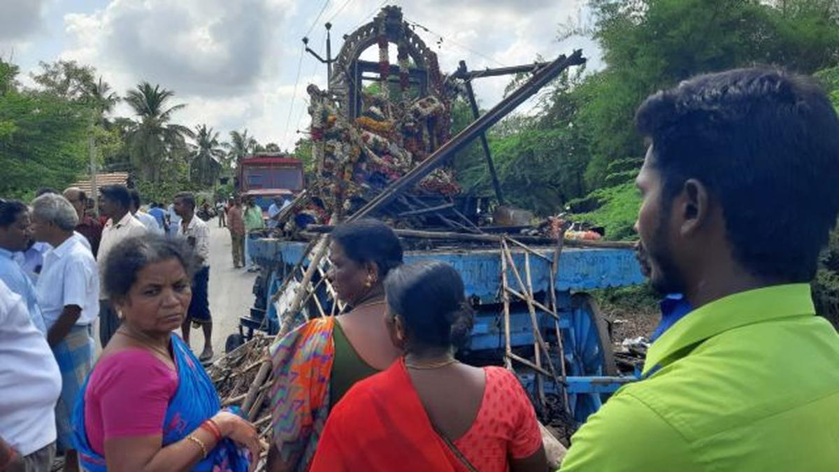 11 die of high-voltage electrocution during a procession near Thanjavur ...