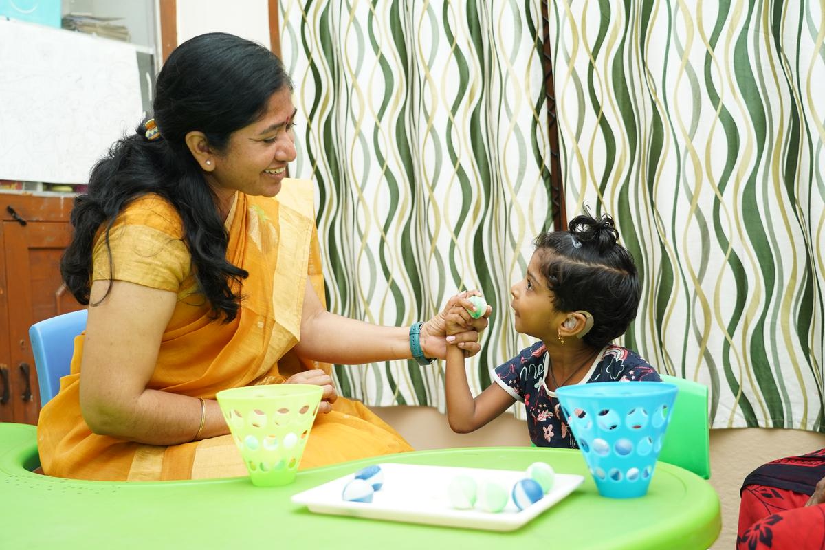 Ashray Akruti in Hyderabad initiates ‘My Sign Challenge’ to break sound ...