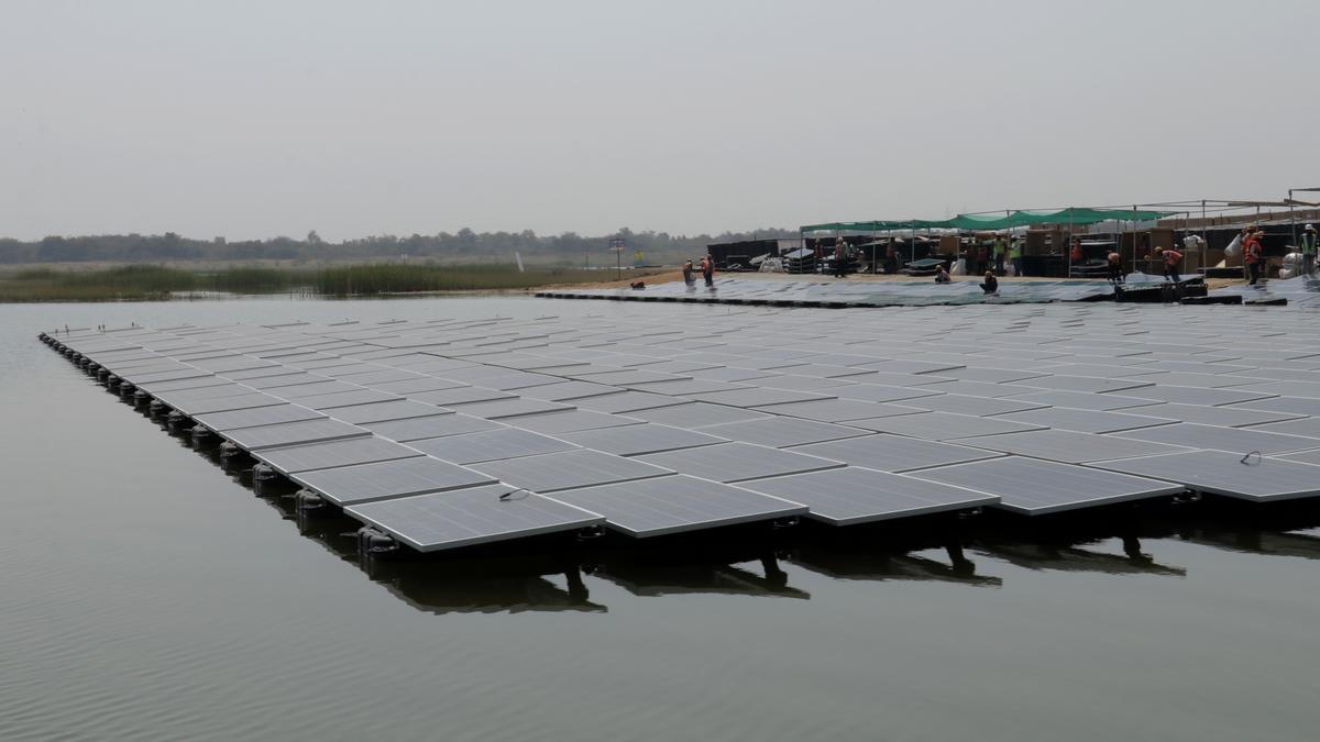 Generation at 80 MW of NTPC Ramagundam solar project goes commercial ...