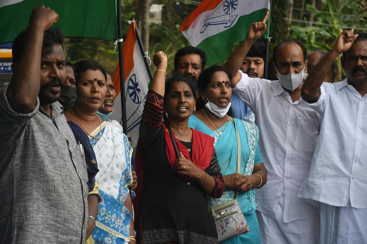 K-Rail stone laying put off following strong protests at Chottanikkara ...