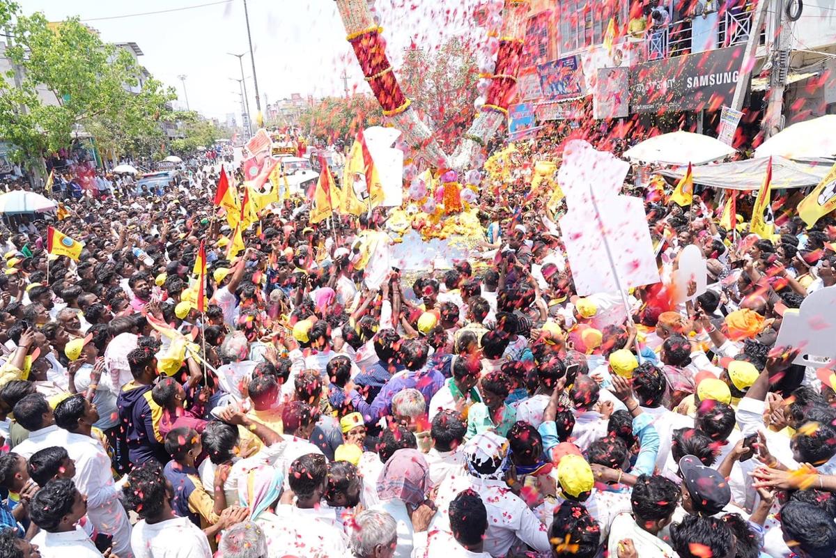 Janardhan Reddy takes out rally before filing his nomination papers in ...