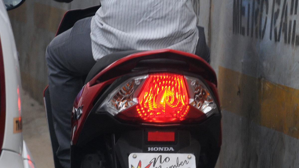 Chennai traffic police to check parking lots, fine owners of vehicles ...