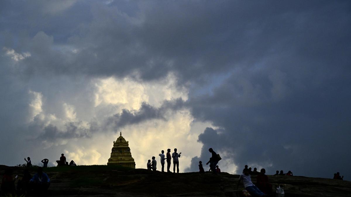 NE monsoon deficient in Bengaluru; cyclone expected to bring rain - The ...