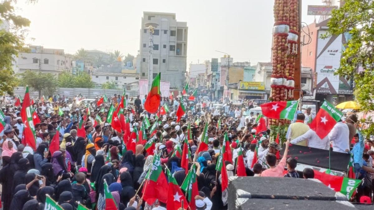 Grand welcome accorded to SDPI candidate for Narasimharaja constituency ...