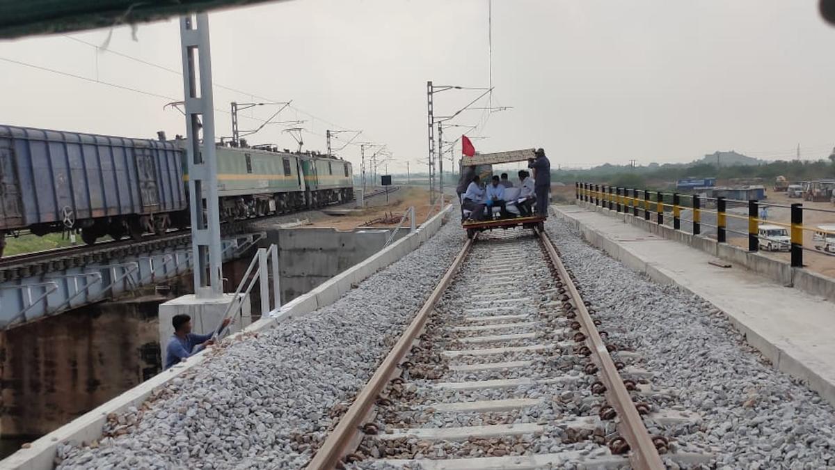 SCR commissions Dharmavaram-Gooty second line, electrification project - The Hindu