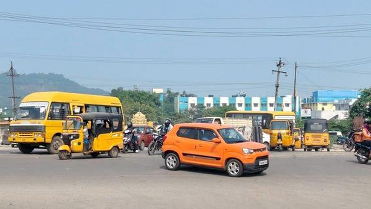 Mini flyover sought at Vel’s Road junction on Pallavaram-Thoraipakkam ...