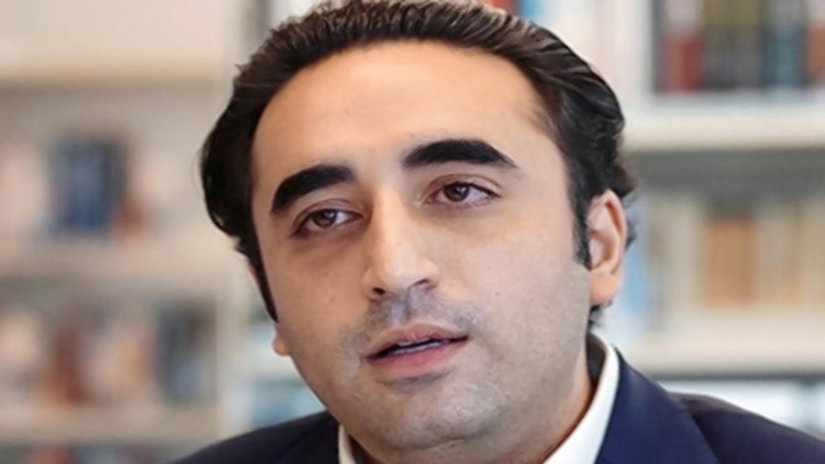 Bilawal Bhutto stops over in Chittagong on way to Cambodia - The Hindu