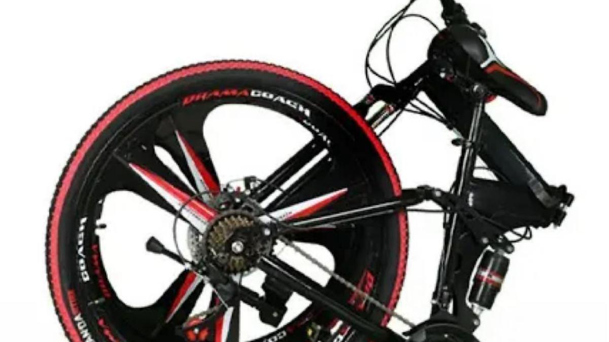 Foldable cycles can be carried in the last coach of Namma Metro - The Hindu