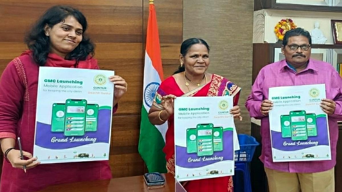 GMC launches app to rein in those littering roads, drains - The Hindu