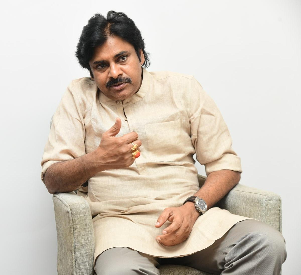 Ahead of scheduled visits of Chandrababu Naidu, Pawan Kalyan, Anakapalli police invoke Section ...