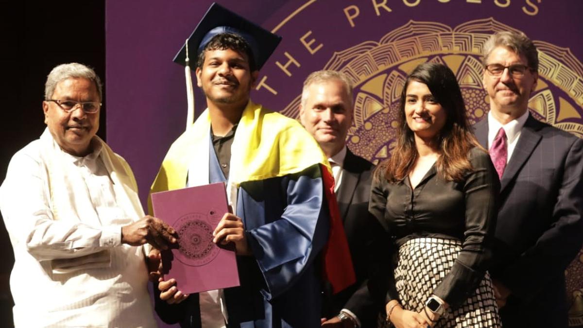 Siddaramaiah makes a surprise appearance at grandson’s graduation ...