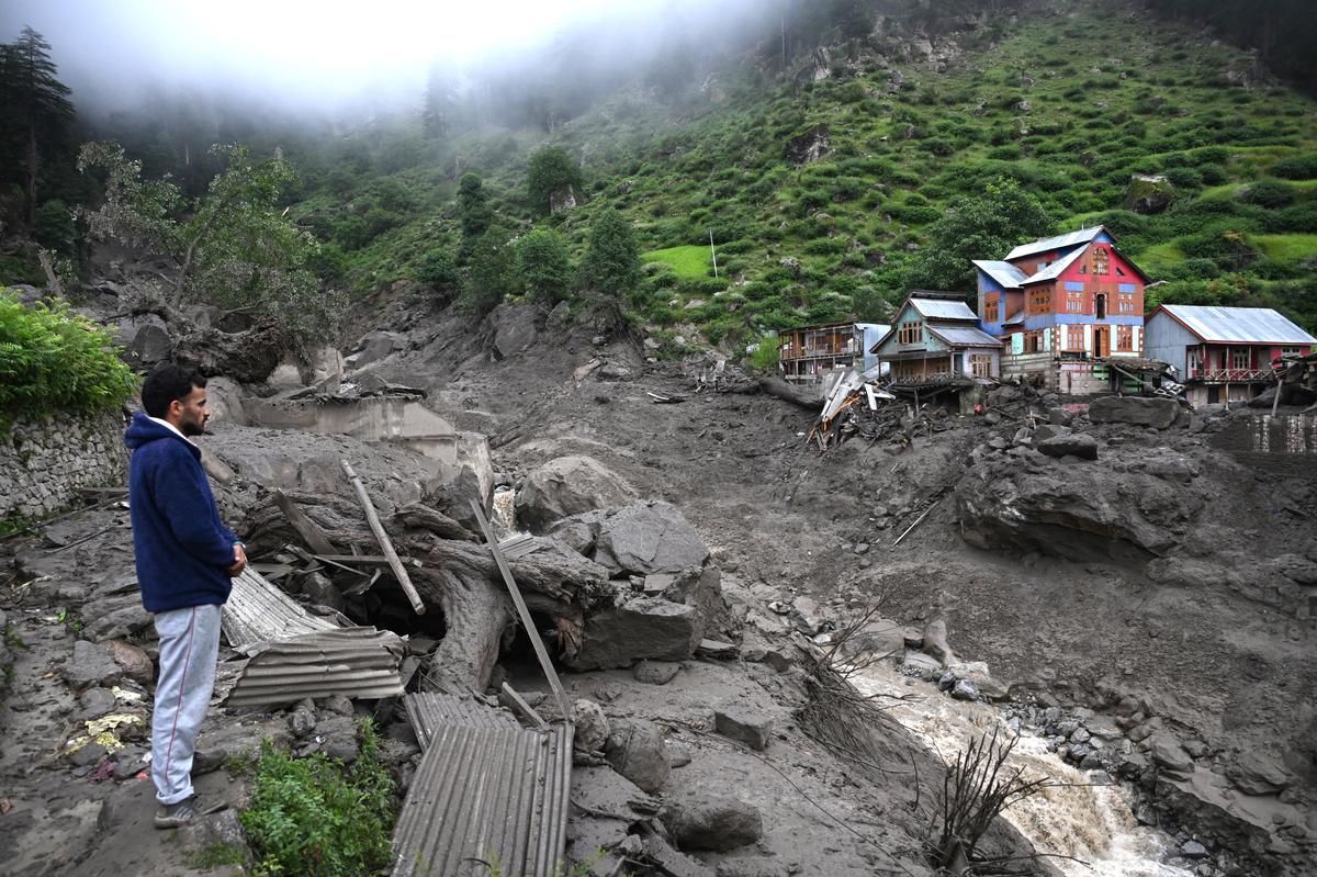 J&K cloudburst: Death toll in Kishtwar flash floods rises to 60; nearly 70 missing - The Hindu