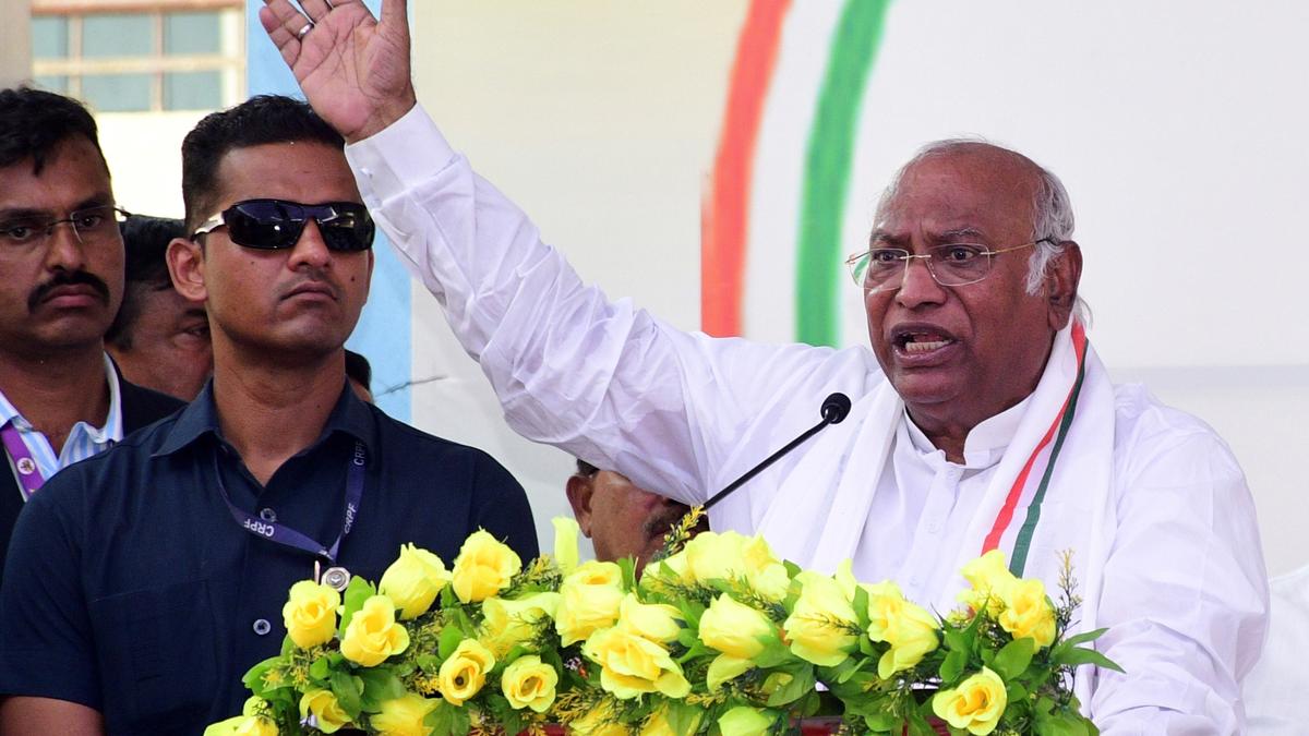 Kharge hits back at Modi over mangalasutra remarks - The Hindu