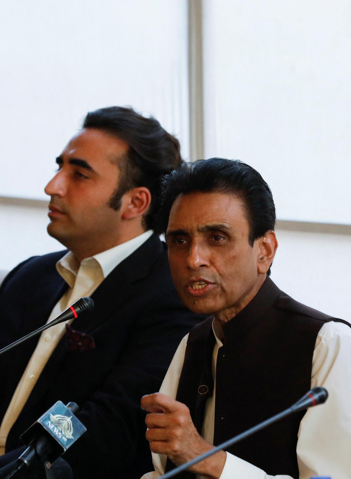 Pakistan political crisis | The main entities who fueled the ouster of Imran Khan - The Hindu