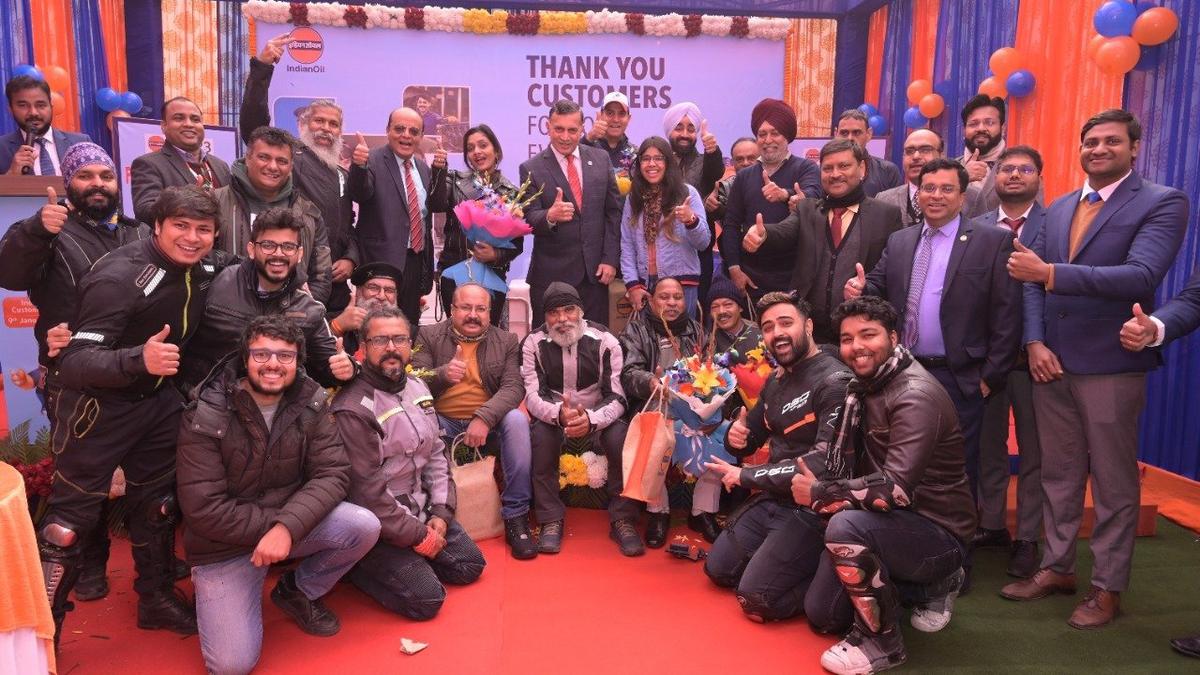 IOCL celebrates ‘Customers Day’, felicitates patrons - The Hindu