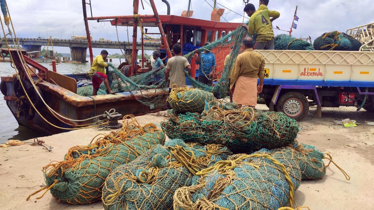 52-day trawling ban from midnight today - The Hindu