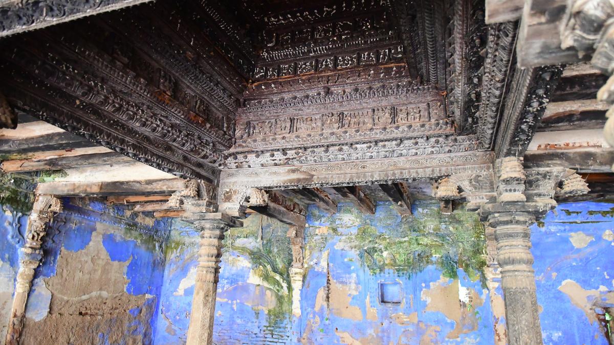 From a sprawling estate, Nilakottai Zameen has become an obscure ...