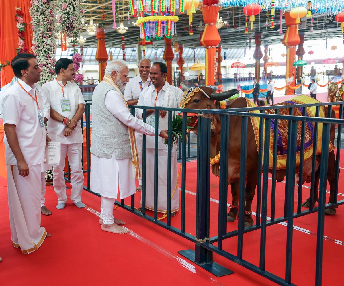 PM releases ₹100 coin, postal stamps at Sathya Sai Baba Centenary in ...