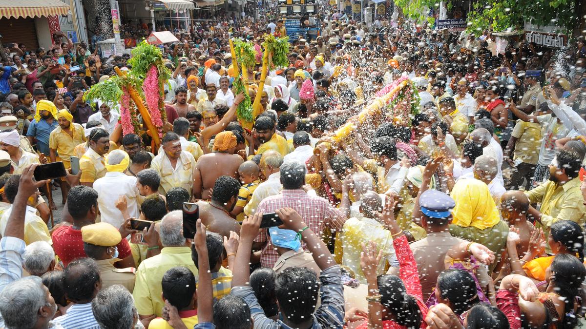 ‘Kambam’ procession passes off peacefully amid tight security in Erode ...