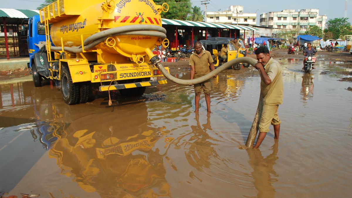 Widespread rainfall in Erode, Salem districts - The Hindu