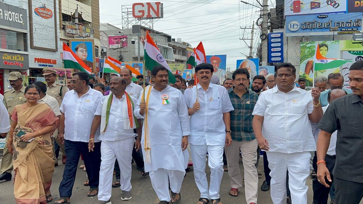 Andhra Pradesh: need to recollect sacrifices of freedom fighters, says ...