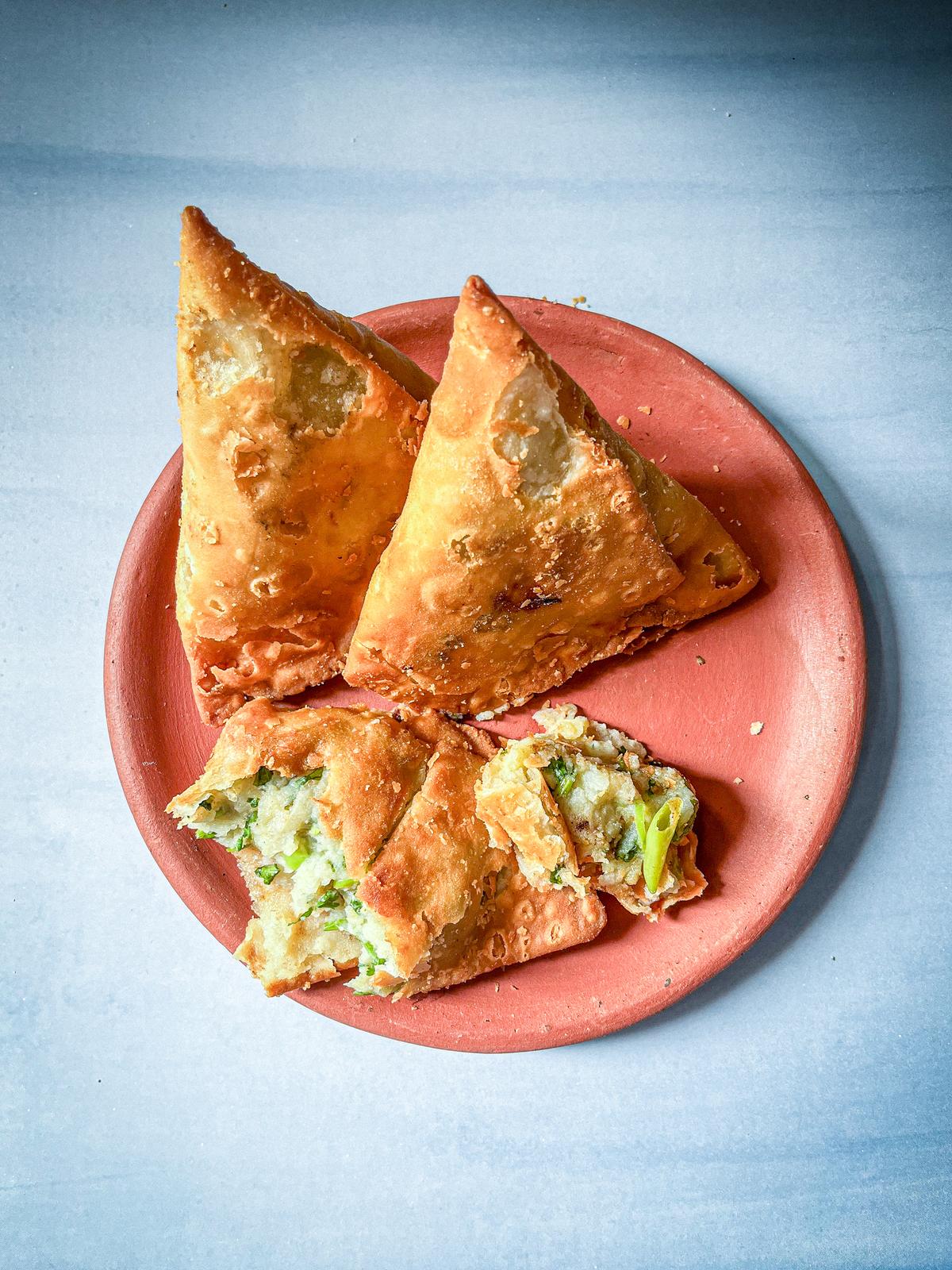 Chai-wai? What’s the best pair for masala tea - The Hindu