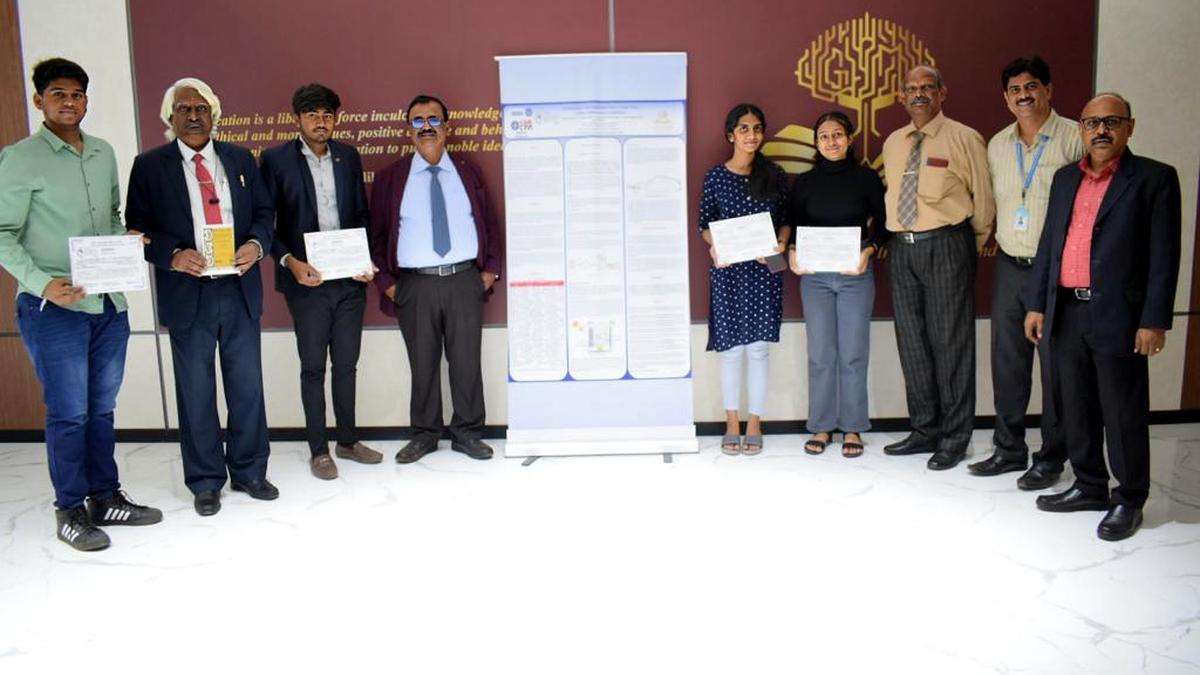 GM University third in national poster competition - The Hindu